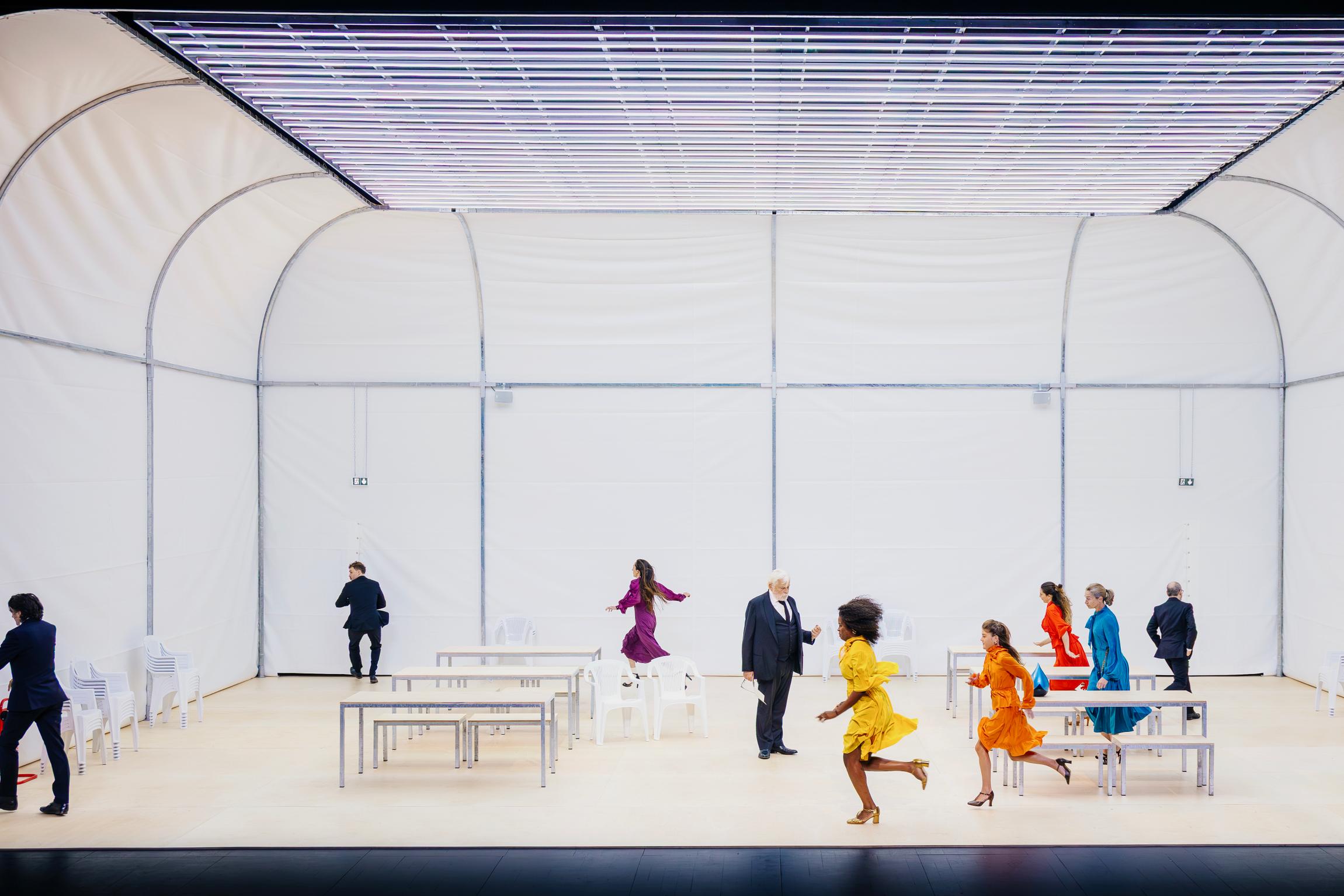 Avec « Les Conséquences », Pascal Rambert célèbre les funérailles de la ...