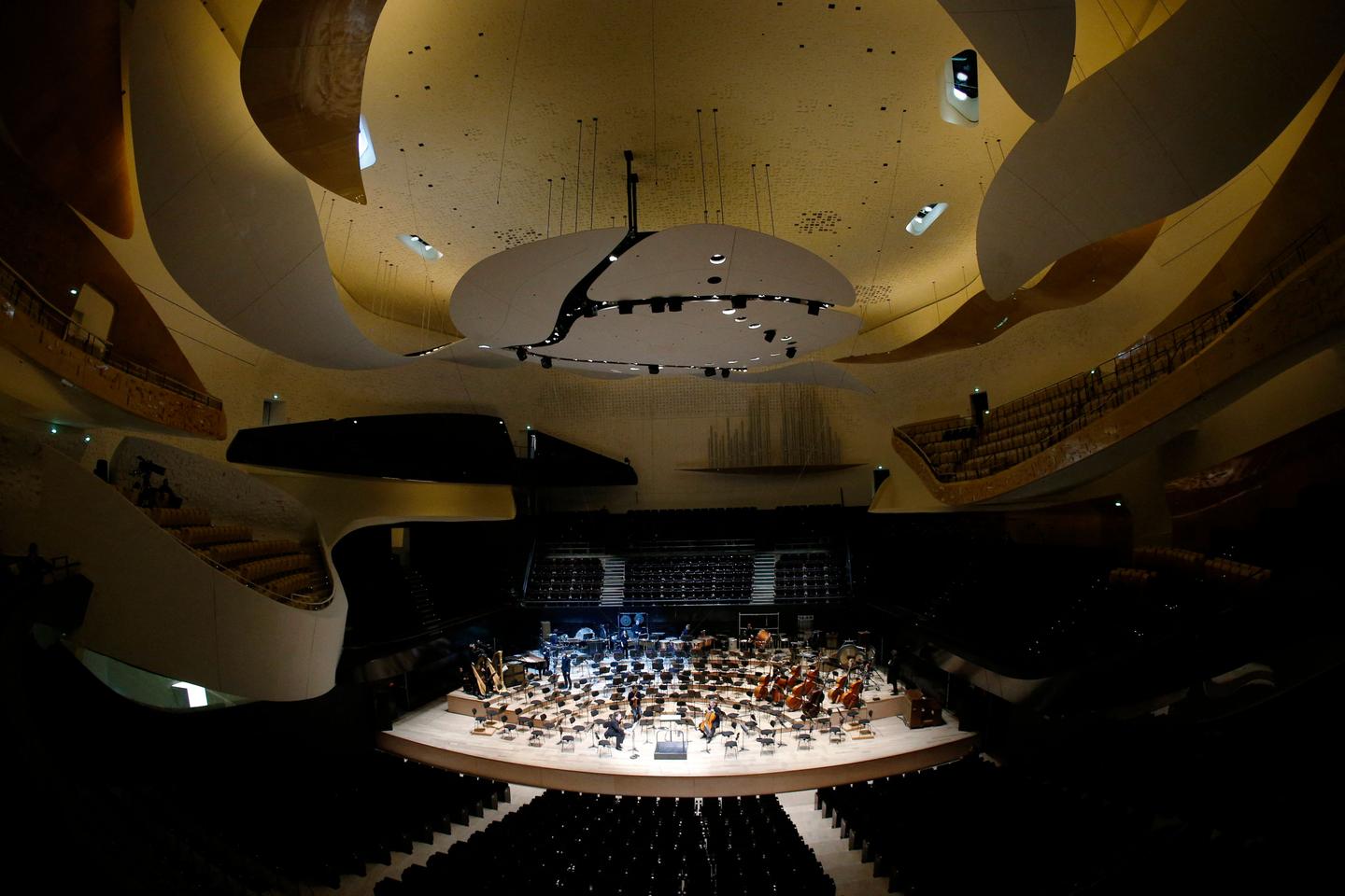 Four detained after 'serious incidents' during Israeli orchestra's ...