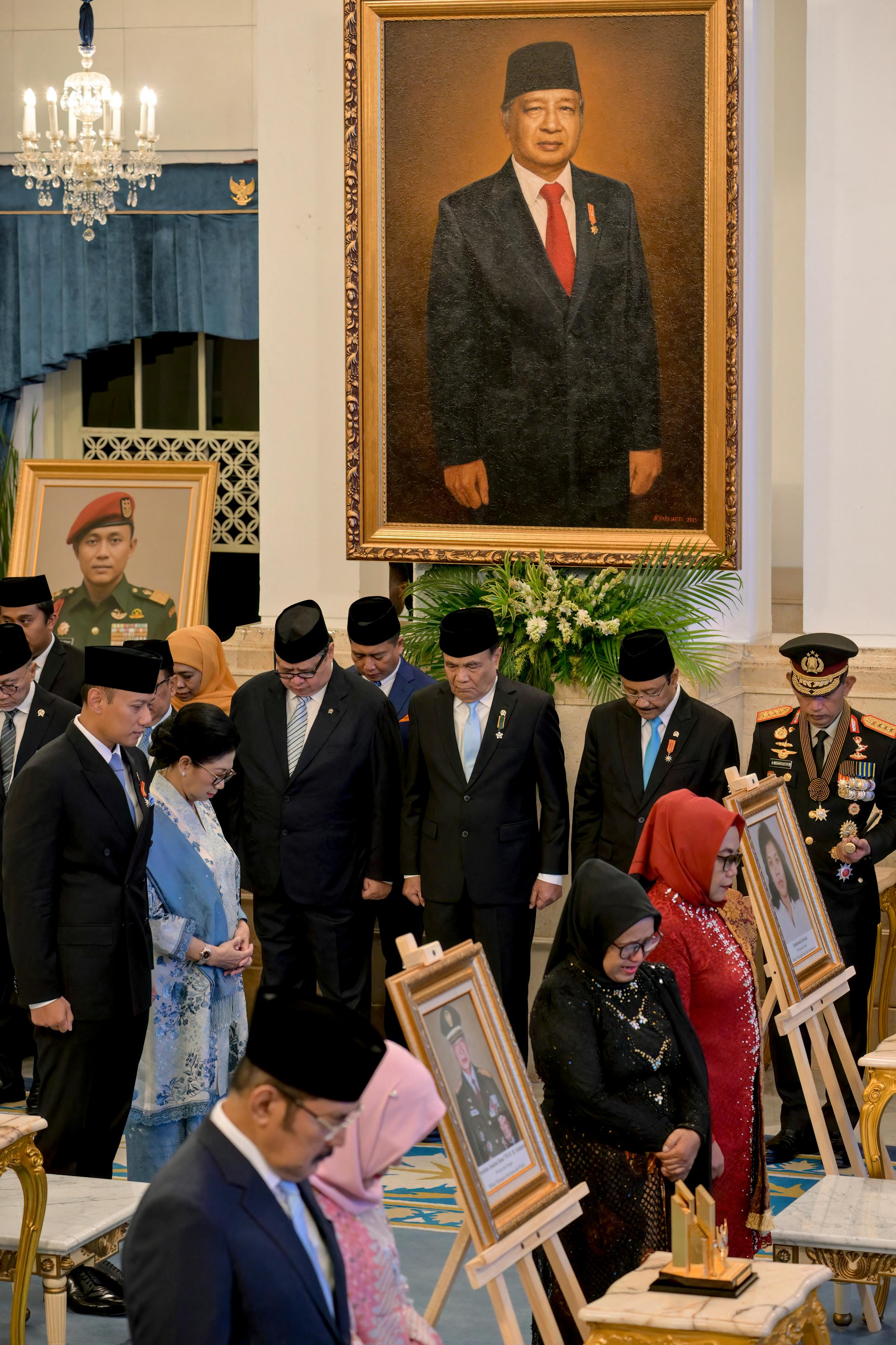 Indonésie : l’ex-dictateur Suharto élevé au rang de « héros de la nation