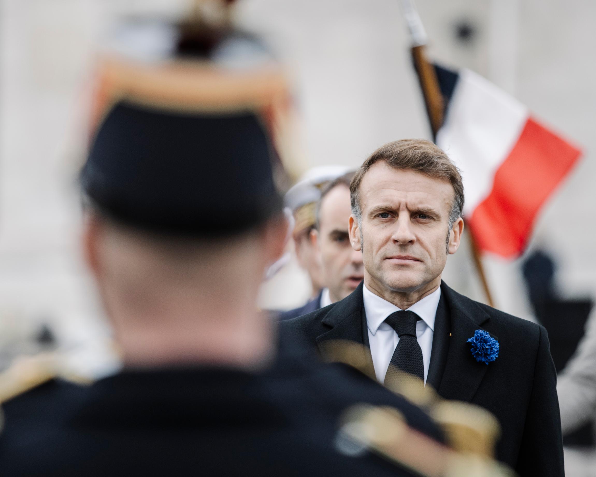 Emmanuel Macron va annoncer un « service national volontaire », sur ...