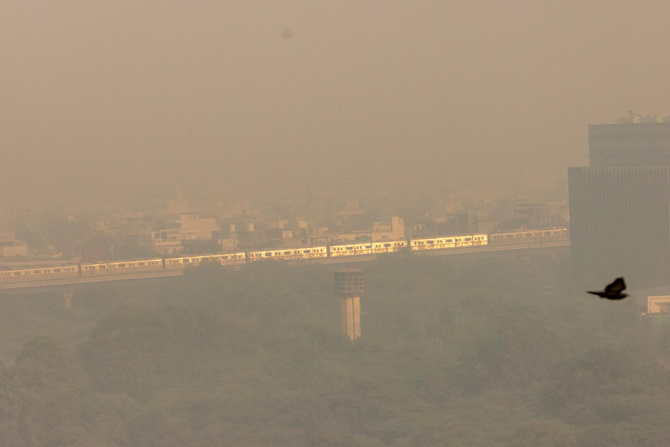 La ville de New Delhi, où l’atmosphère est irrespirable ...