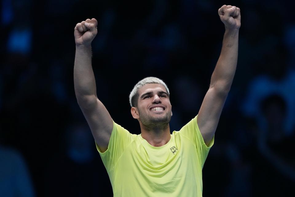 Alcaraz beats Sinner to year-end world number one after defeating ...