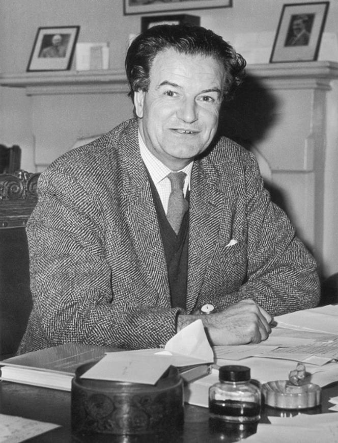 « Le Monde à l’envers », de Christopher Hill : la Révolution anglaise ...