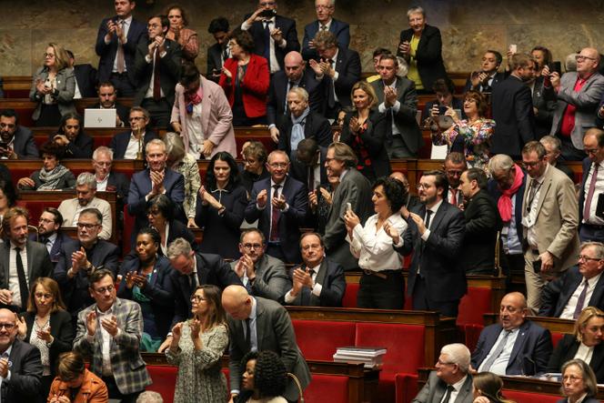 French MPs back suspending pension reform as budget row deepens