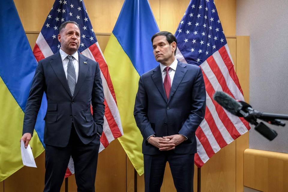 US and Ukraine report 'good progress' in Geneva talks on ending the war