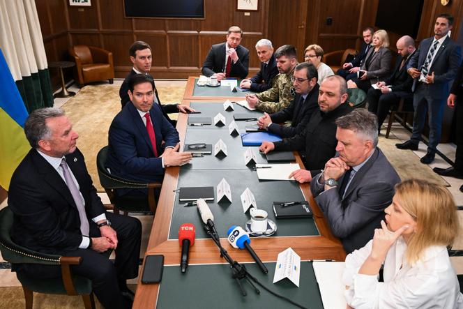 Uncertainties surrounding peace plan put Ukraine in a complicated spot