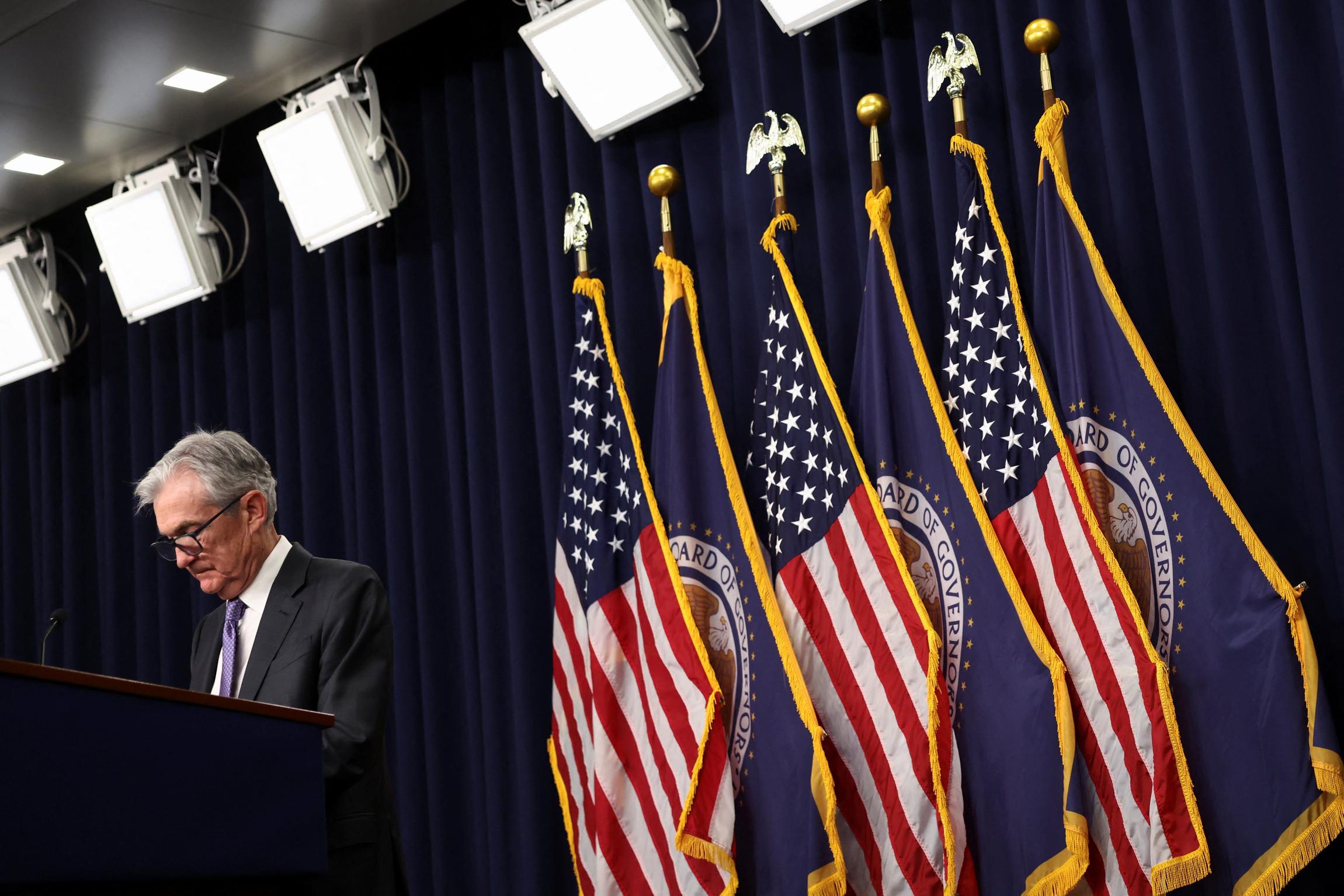Fed cuts rates amid division among governors over US economy