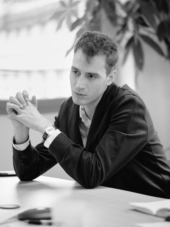 The meteoric rise of Arthur Mensch, France's AI champion