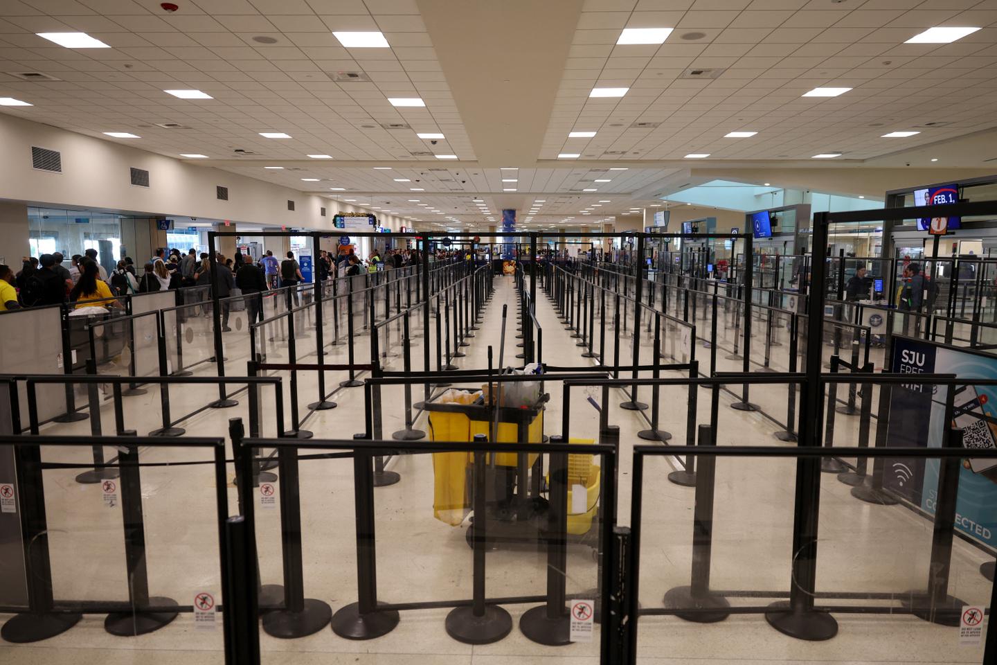 US military operation in Venezuela disrupts Caribbean holiday travel ...
