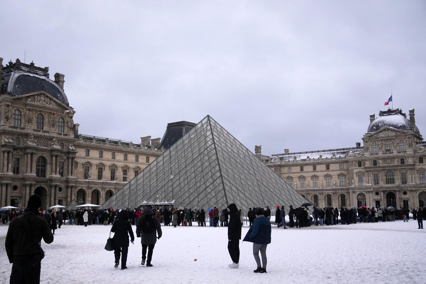 Louvre Museum announces new closure due to strike