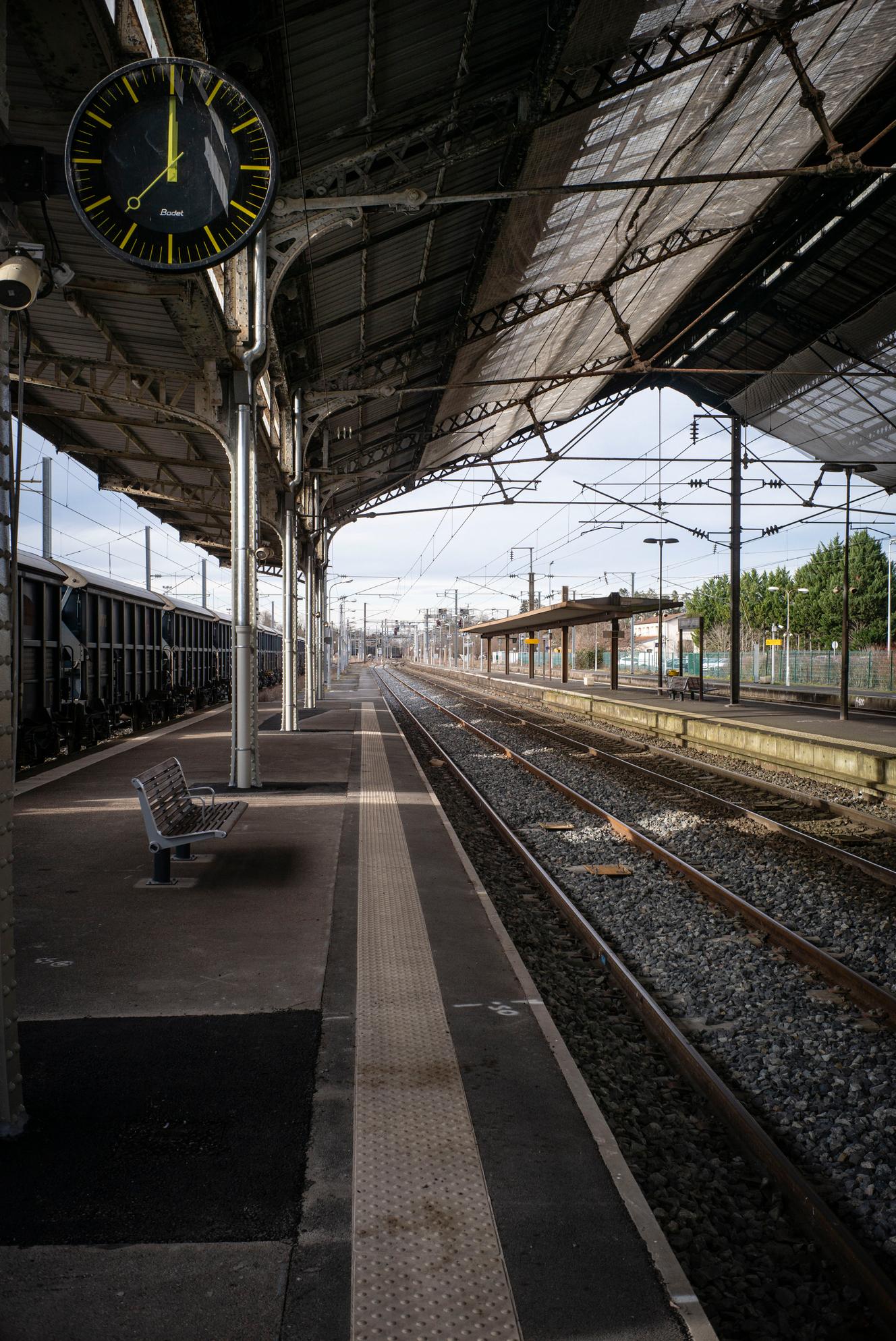 Dans le Massif central, le tracé du TGV Bordeaux-Lyon provoque colère ...