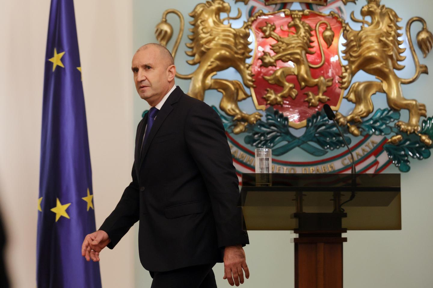 Bulgaria's president resigns ahead of snap elections