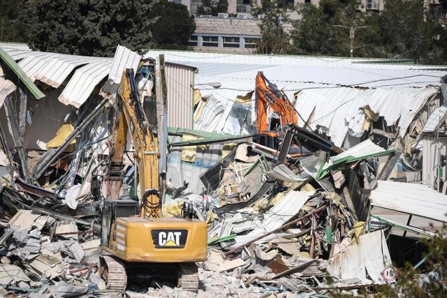 Israeli bulldozers begin demolitions at UNRWA headquarters in East ...
