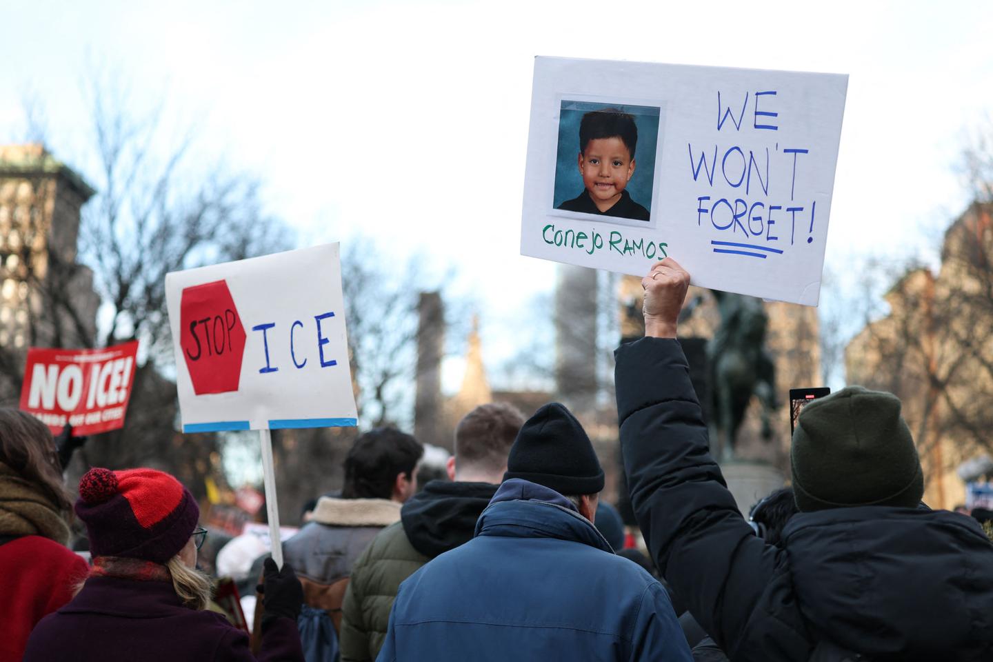 Judge temporarily blocks deportation of 5-year-old child detained by ICE