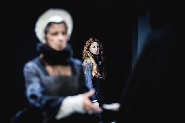 « Marie Stuart » : entre la reine et sa cousine prisonnière, du théâtre ...