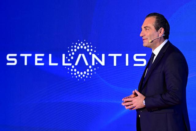 Stellantis annonce 22 milliards d’euros de charges exceptionnelles en ...
