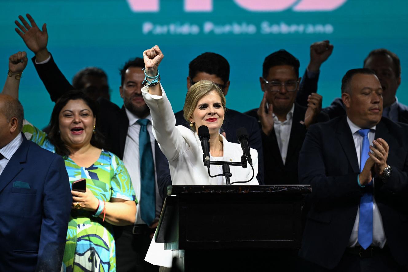 Au Costa Rica, la présidente élue Laura Fernandez compte poursuivre la ...