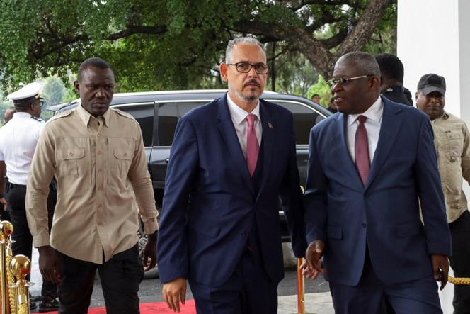 In Haiti, the transitional presidential council hands over power to PM ...