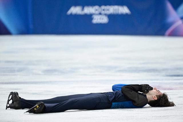 Winter Olympics 2026: US figure skating star Malinin stumbles ...