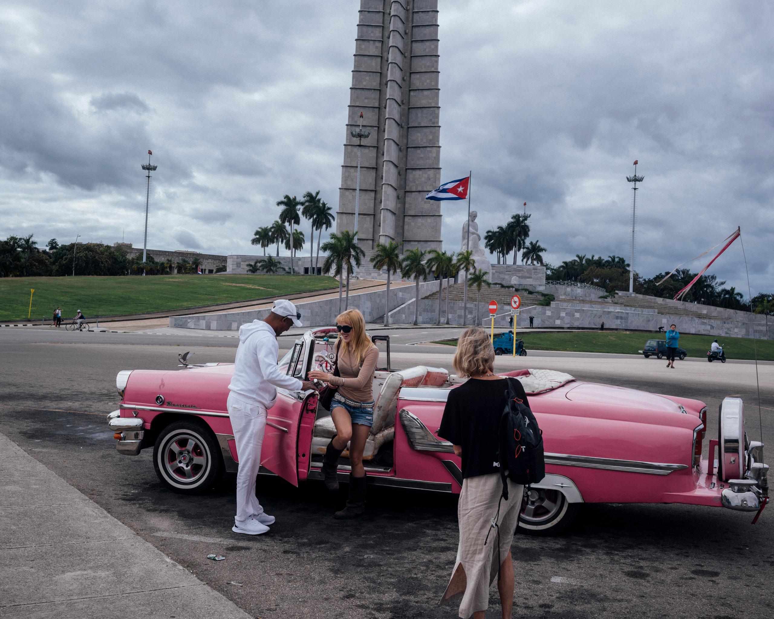 A Cuba, le discret reportage du photographe Lucien Lung : « On sent ...