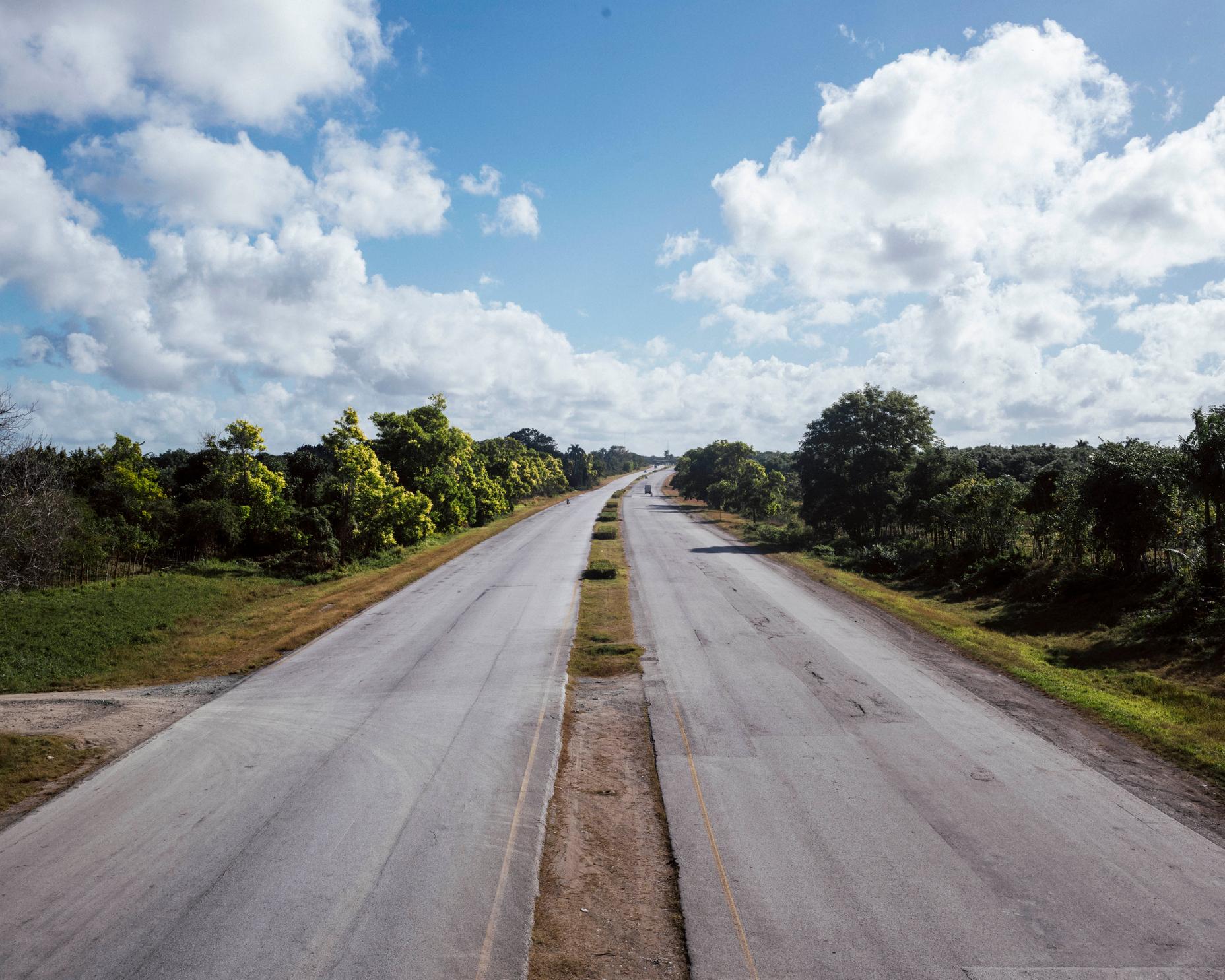A Cuba, le discret reportage du photographe Lucien Lung : « On sent ...
