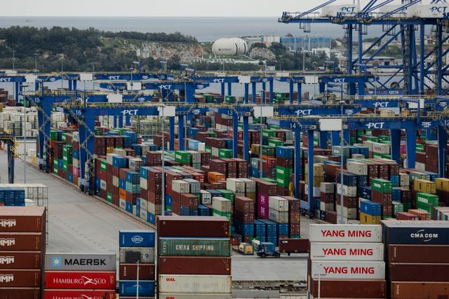 En Grèce, les ports athéniens au cœur de la rivalité entre la Chine et ...