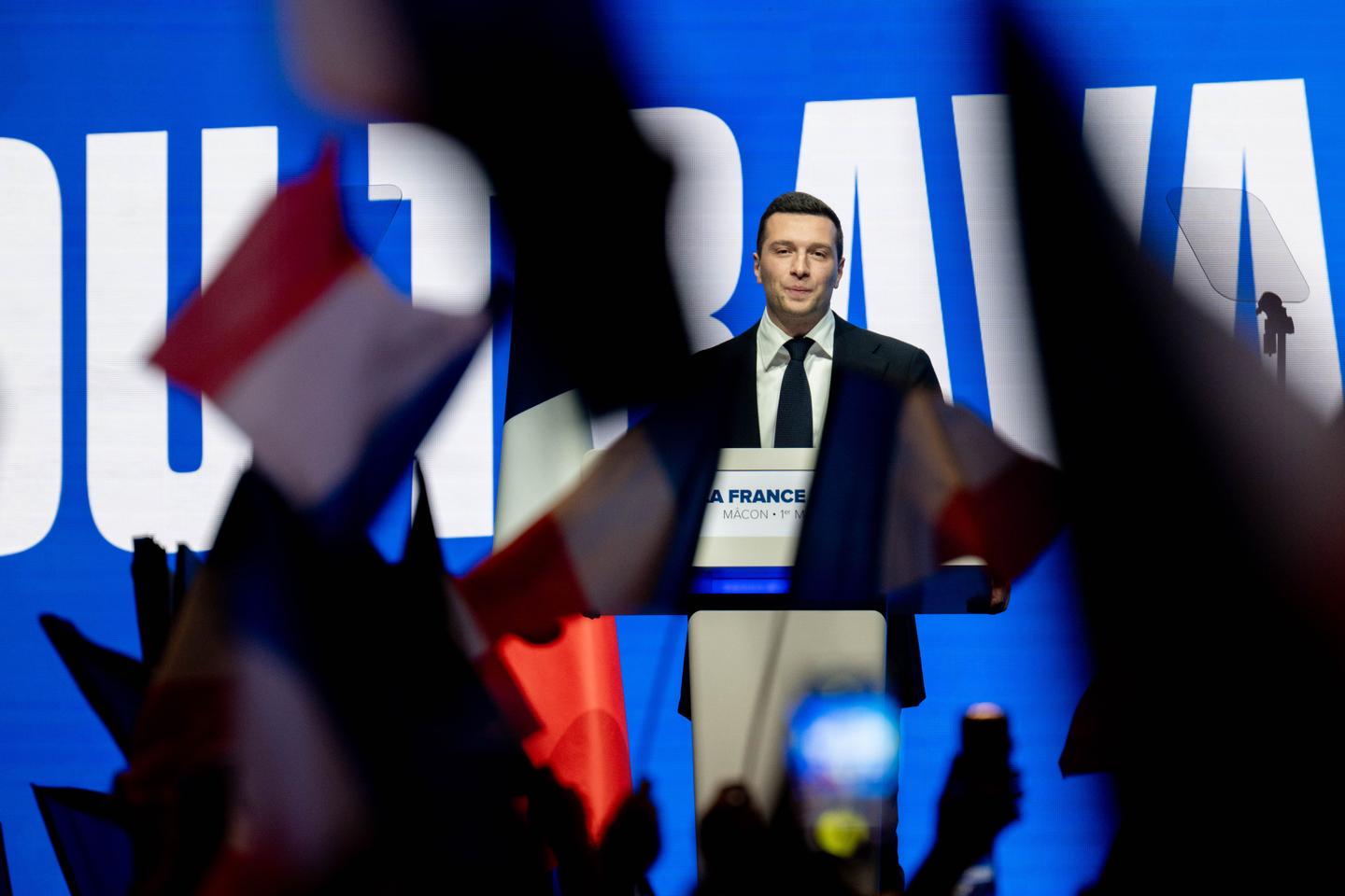 Après la une prorusse du « JDNews », le délicat grand écart du RN