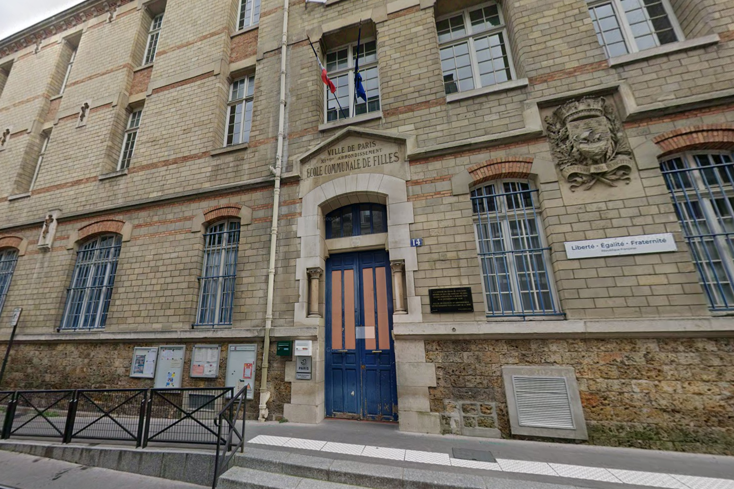 First trial opens over Paris after-school sexual abuse scandal