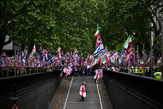 Thousands flock London streets for far-right march and opposing pro ...