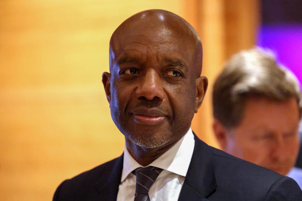 Google executive James Manyika criticizes France for sidestepping AI ...