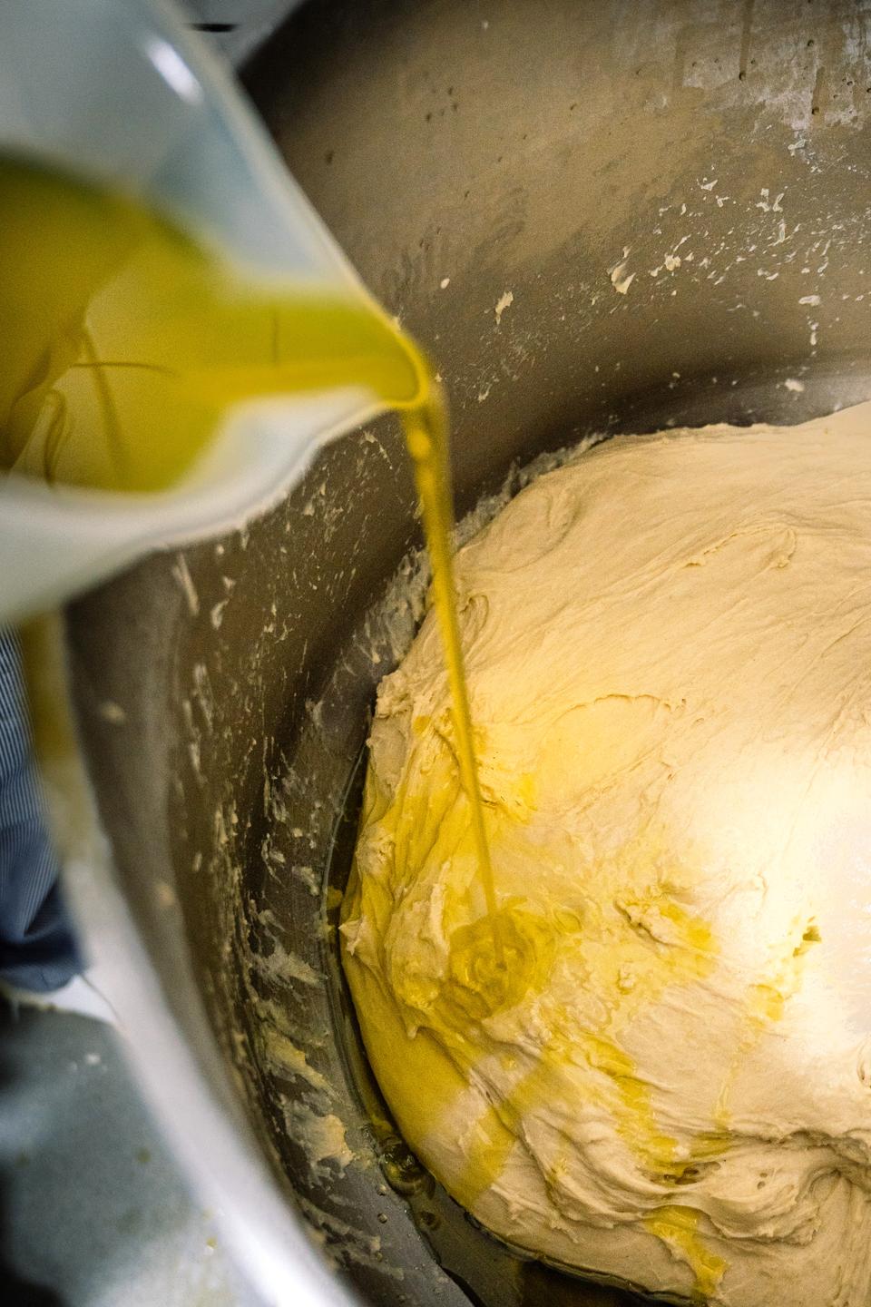 Cheesecake, panna cotta, chocolate fondant: When olive oil finds its ...