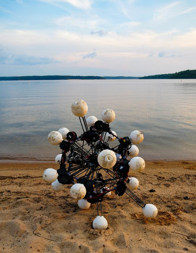 Argus, le robot sphérique à 20 jambes qui peut se déplacer dans toutes ...