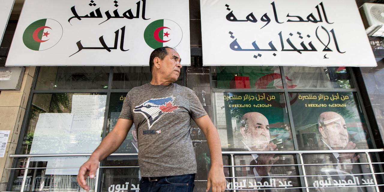 Seul(e) dans Alger : comment les opposants du « système » luttent pour ...