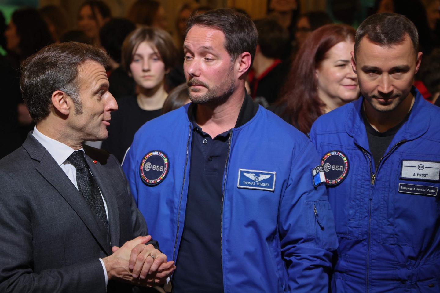 Thomas Pesquet et Arnaud Prost rejoindront l’espace en 2027 pour deux ...