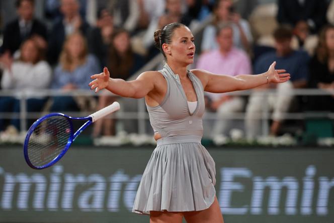 Roland-Garros 2026 : Marta Kostyuk rejoint Mirra Andreeva en demies, le ...
