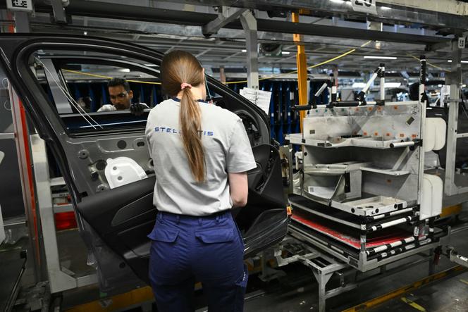 France's economic activity in 2023 and 2024 was much stronger than ...