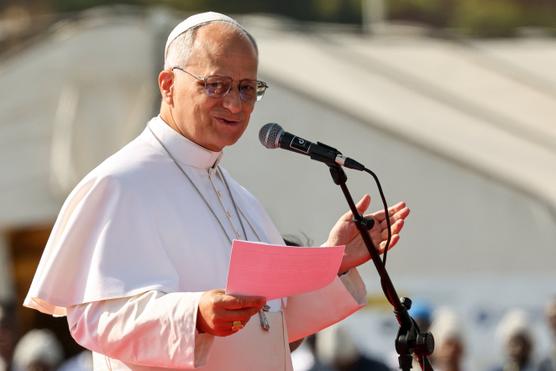 Pope expresses support for migrants and tells them to integrate