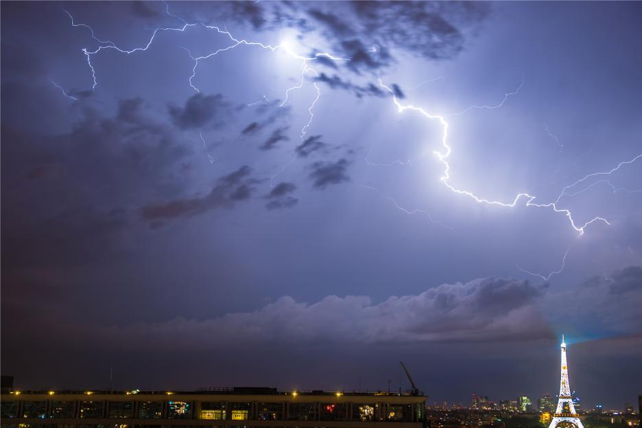 Vos photos de l'orage sur la région parisienne